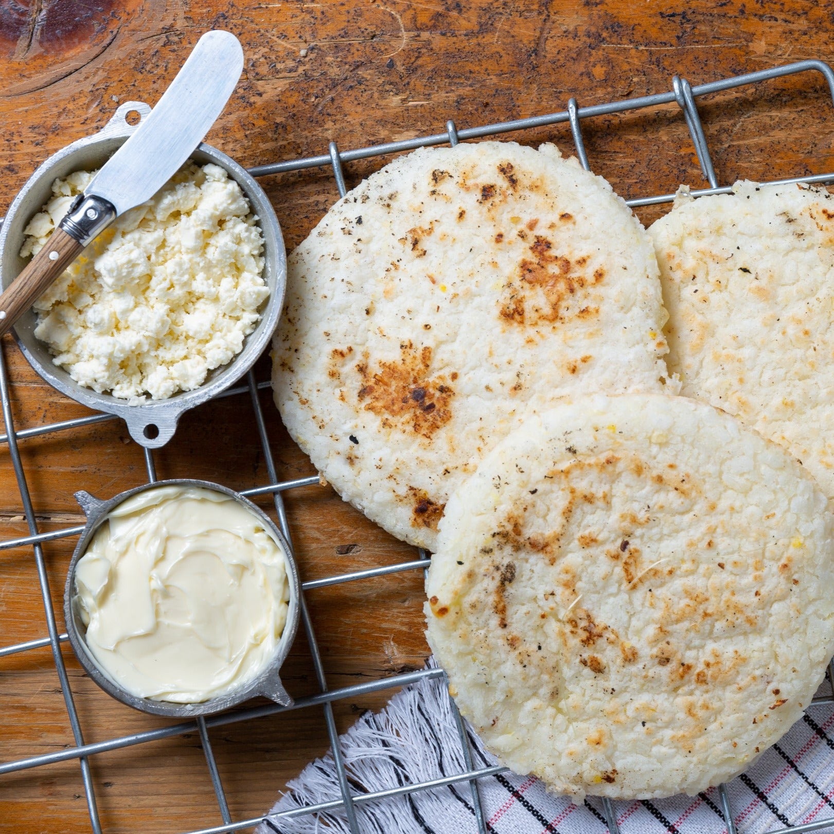 Arepa Wadany's Blanca 10 units – Familia Fine Foods Inc.